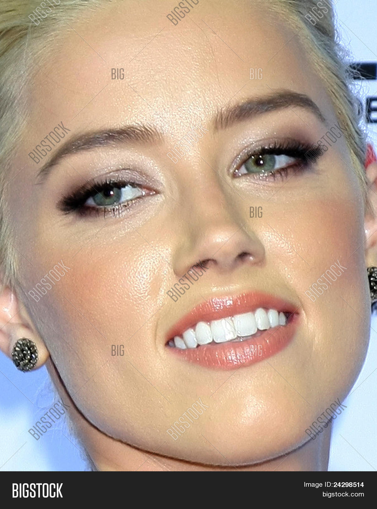 Amber Heard The Rum Diary Premiere