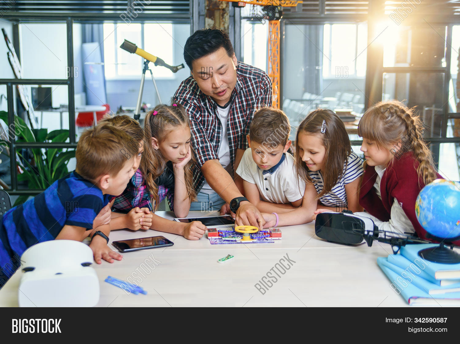 Teacher Shows Working Image & Photo (Free Trial) | Bigstock