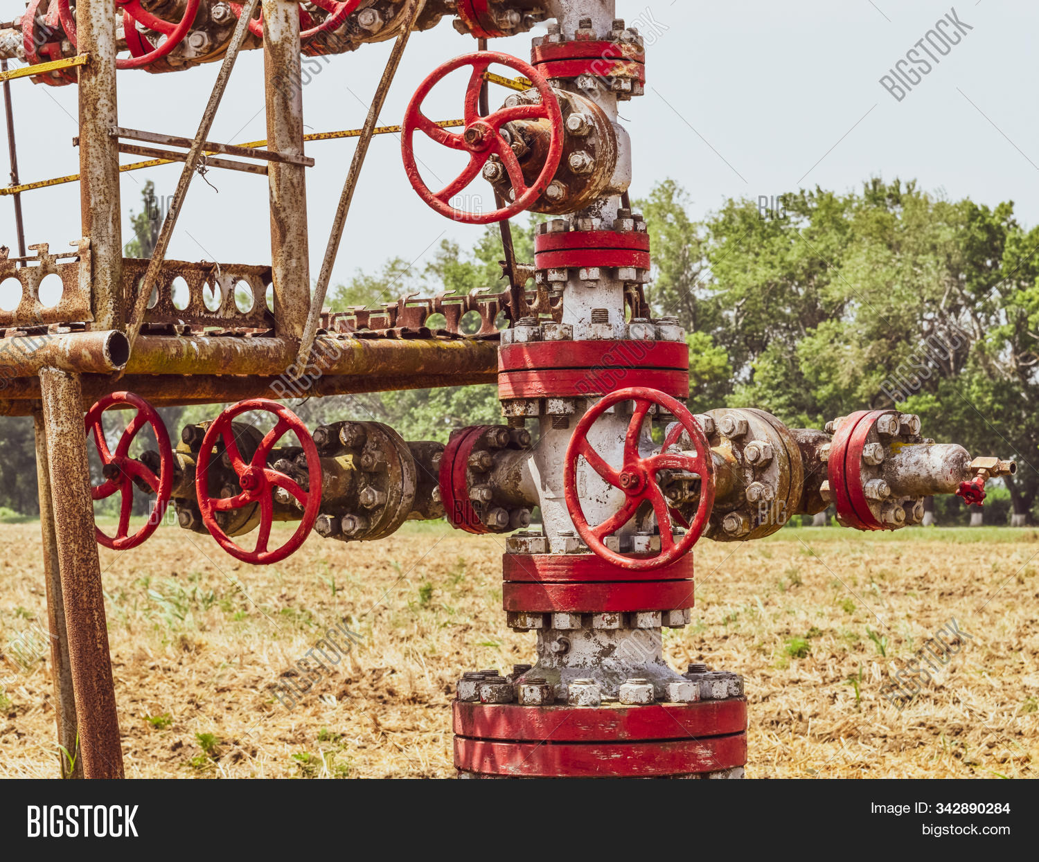 Well Oil Gas Image & Photo (Free Trial) | Bigstock