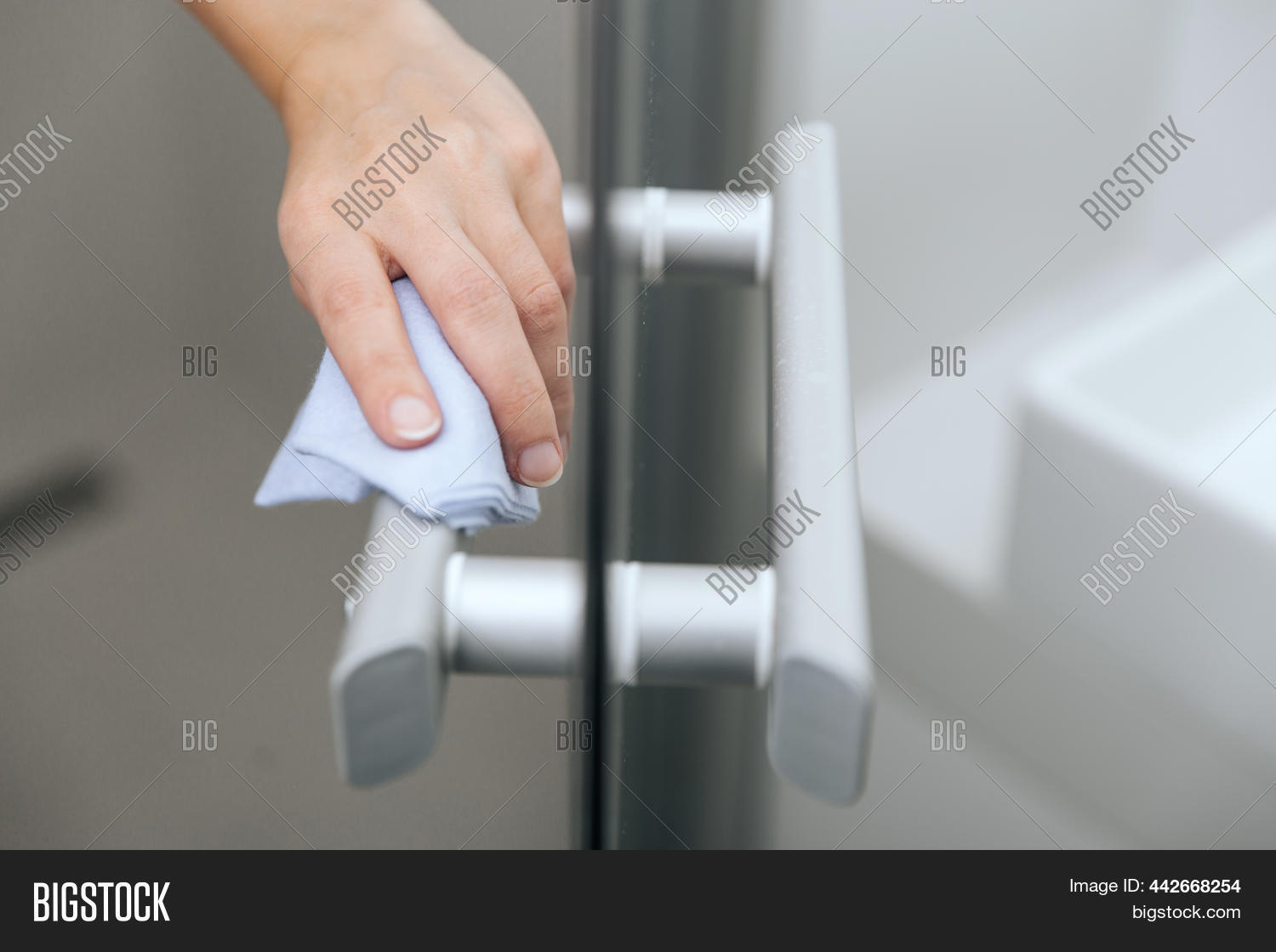 Cleaning Glass Door Image & Photo (Free Trial) | Bigstock