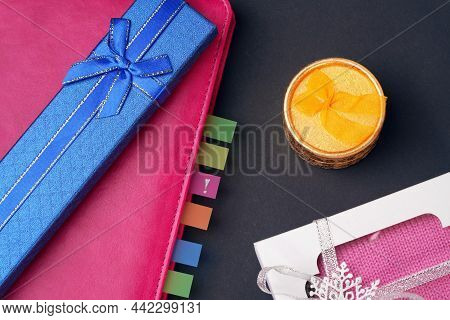 Concept Reminder Gift Image & Photo (Free Trial) | Bigstock