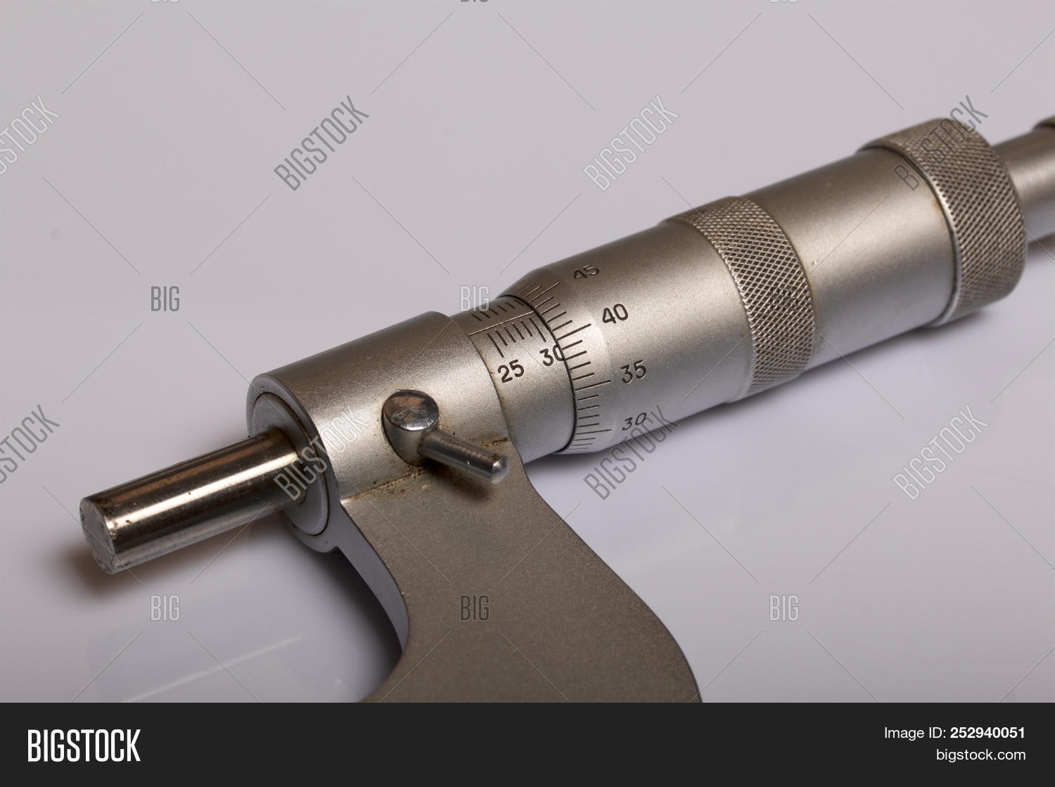 Micrometer Circular Image & Photo (Free Trial) | Bigstock