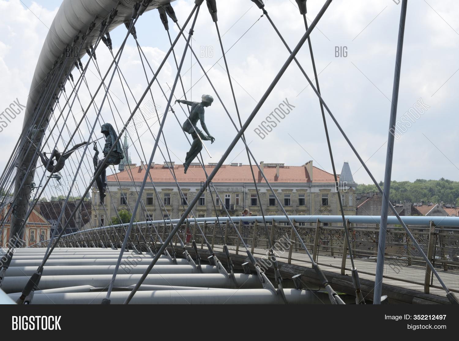 Sculptures On Bridge Image & Photo (Free Trial) | Bigstock