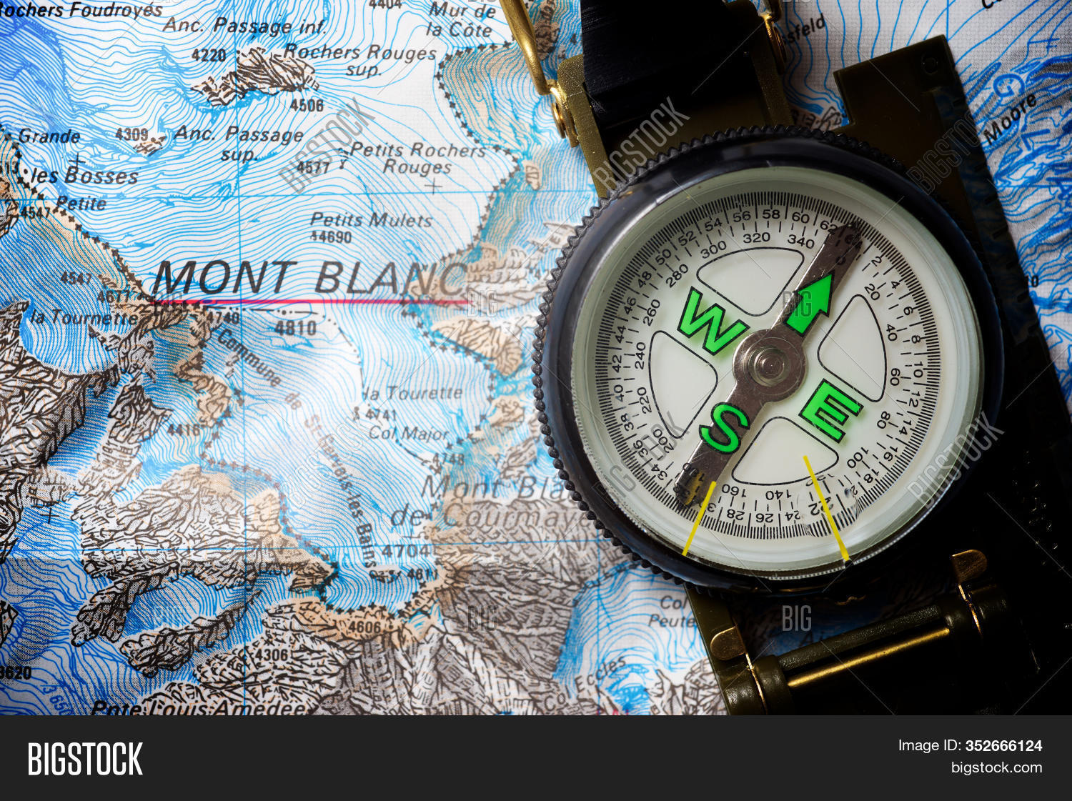 Compass On Image & Photo (Free Trial) | Bigstock