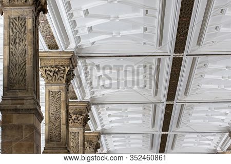 Ornate Ceiling Pillar Image & Photo (Free Trial) | Bigstock