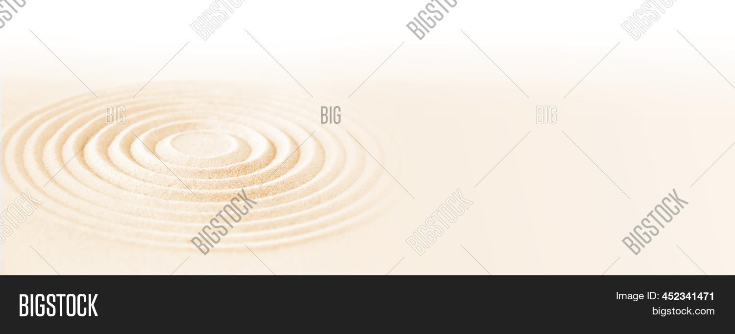 Circle Sand. Zen Image & Photo (Free Trial) | Bigstock