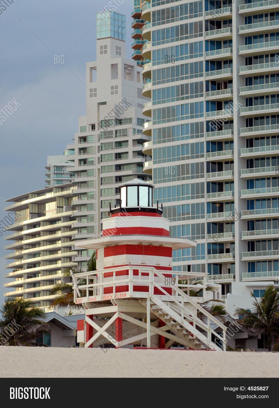 Lifeguard Shack Image & Photo (Free Trial) | Bigstock