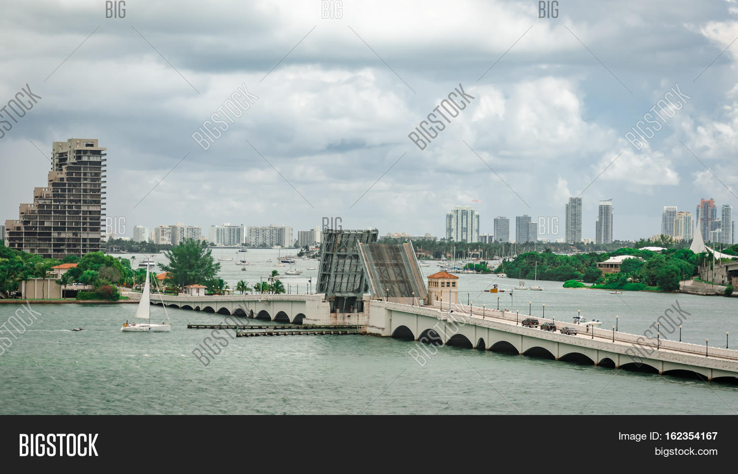 Retractable Bridge Image & Photo (Free Trial) | Bigstock