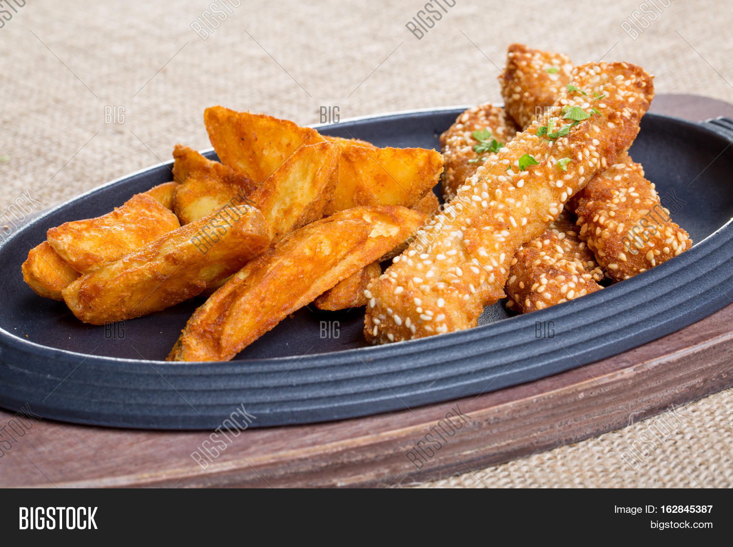 Details Fresh Fish Image & Photo (Free Trial) | Bigstock