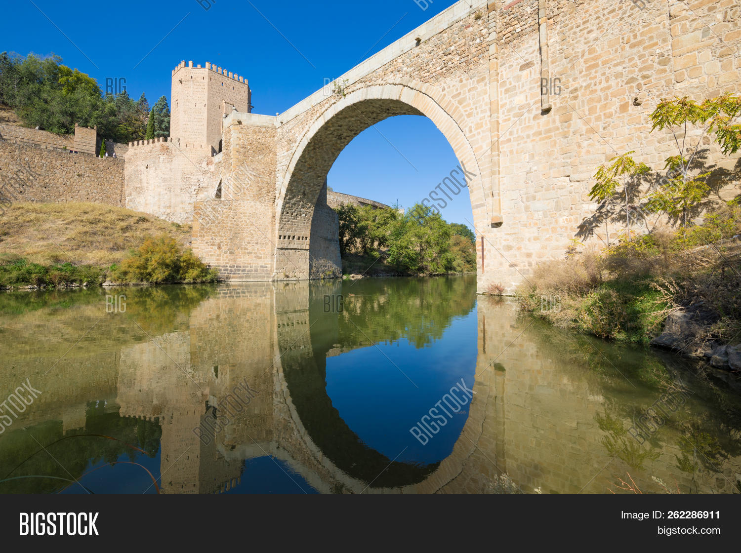 Arch Alcantara Bridge Image & Photo (Free Trial) | Bigstock