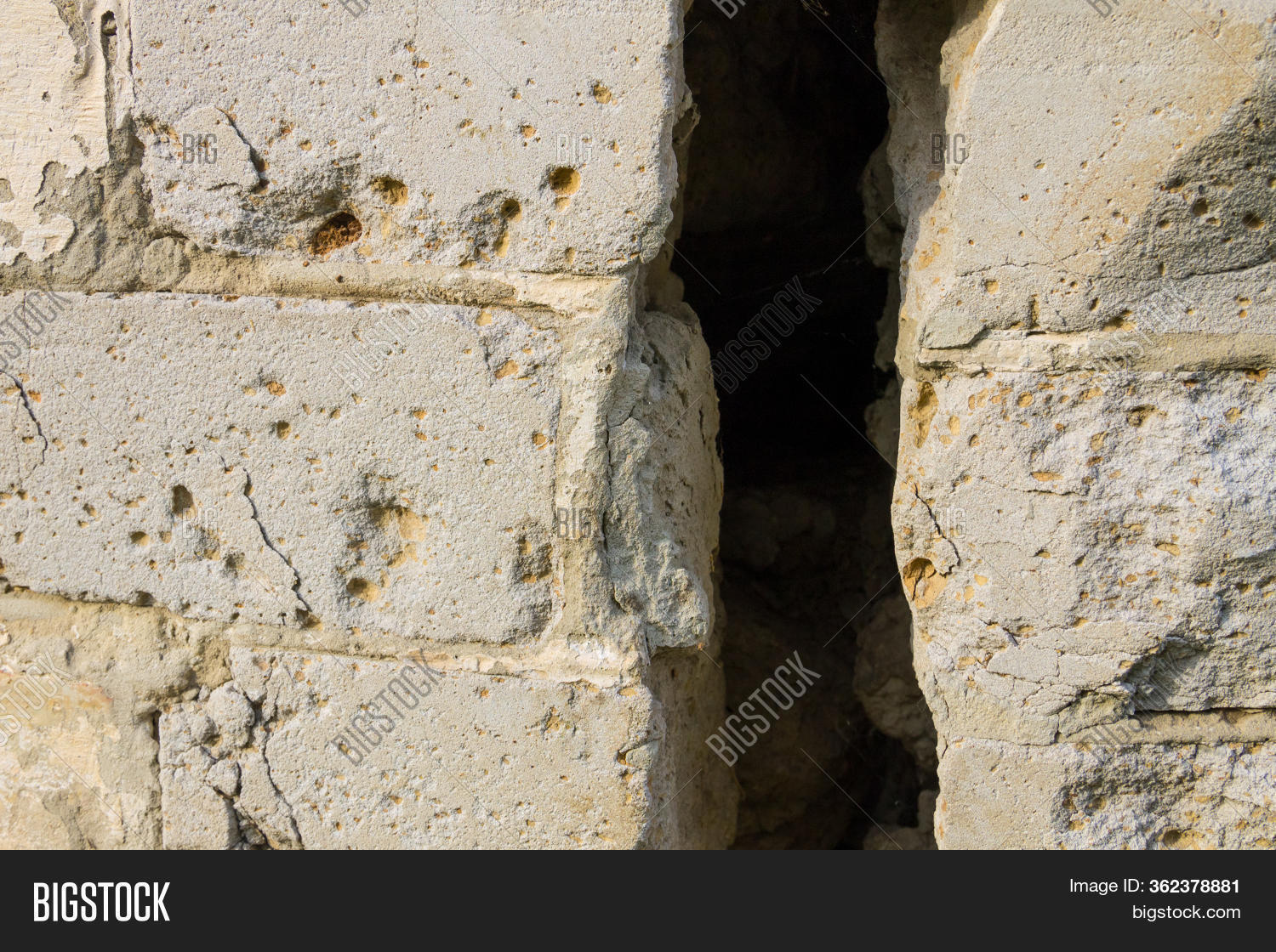 Big Fissure House Image & Photo (Free Trial) | Bigstock