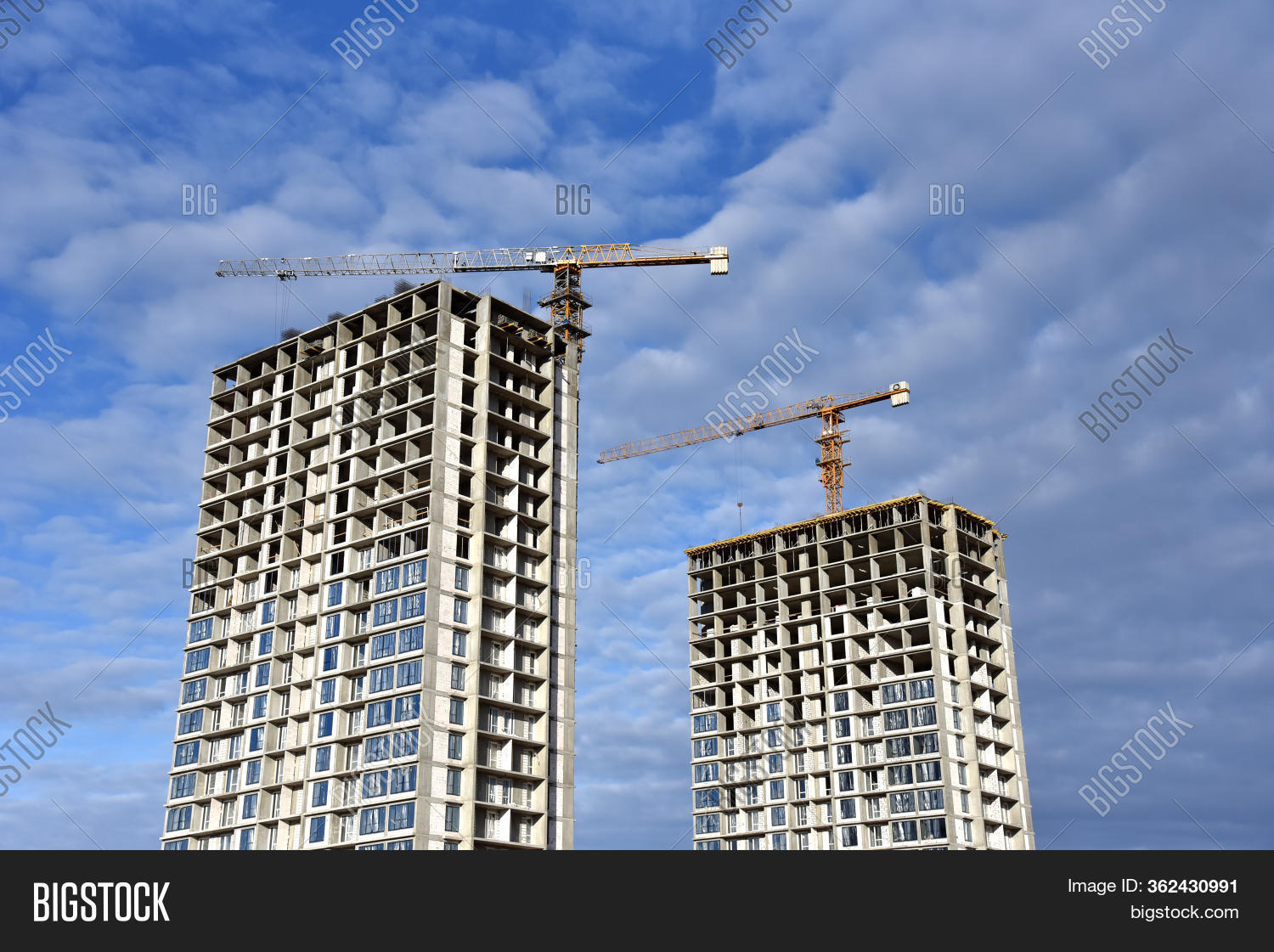 Tower Cranes Build Image & Photo (Free Trial) | Bigstock