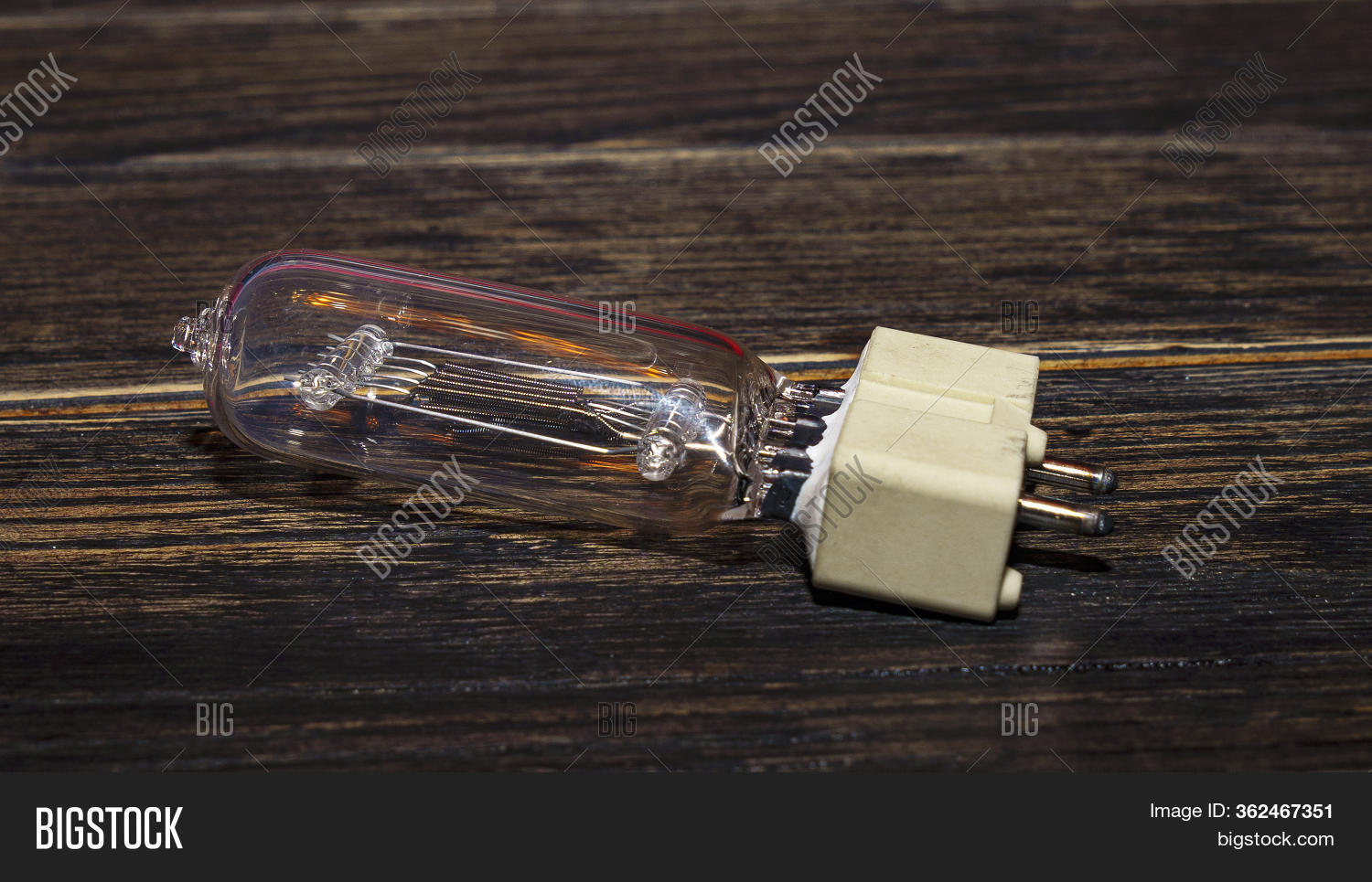 Modern Small Halogen Image & Photo (Free Trial) | Bigstock