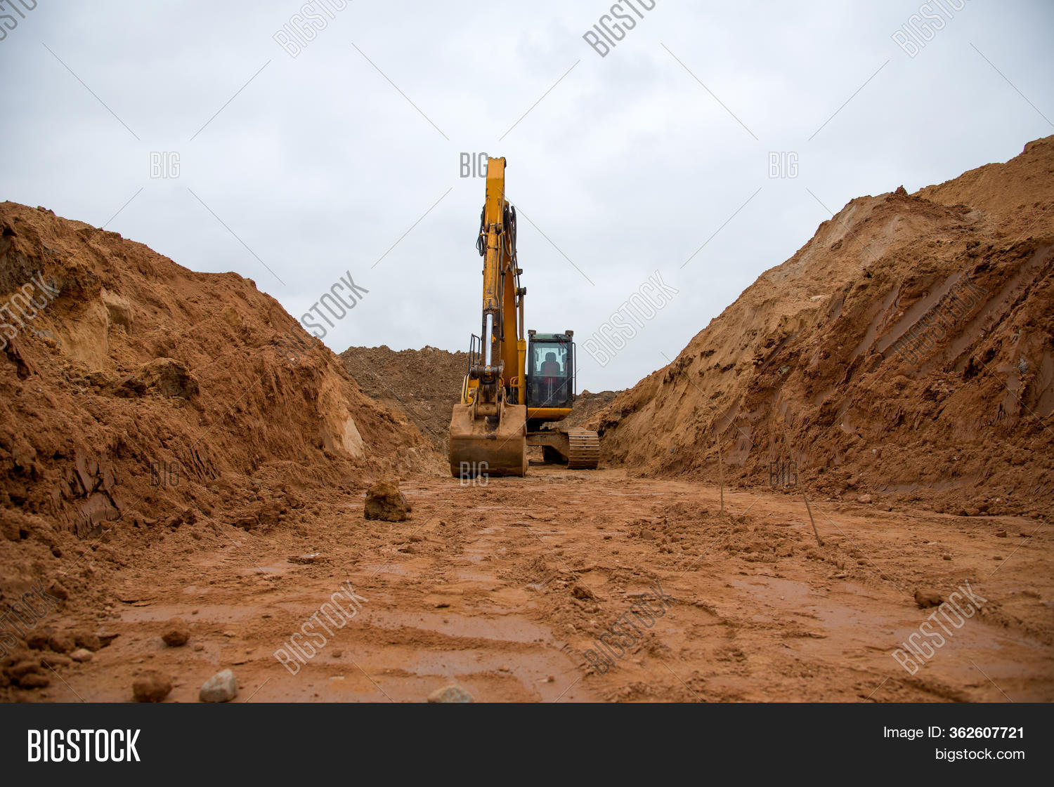 Excavator Digs Large Image & Photo (Free Trial) | Bigstock