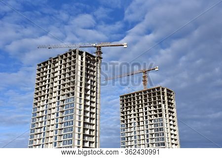 Tower Cranes Build Image & Photo (Free Trial) | Bigstock
