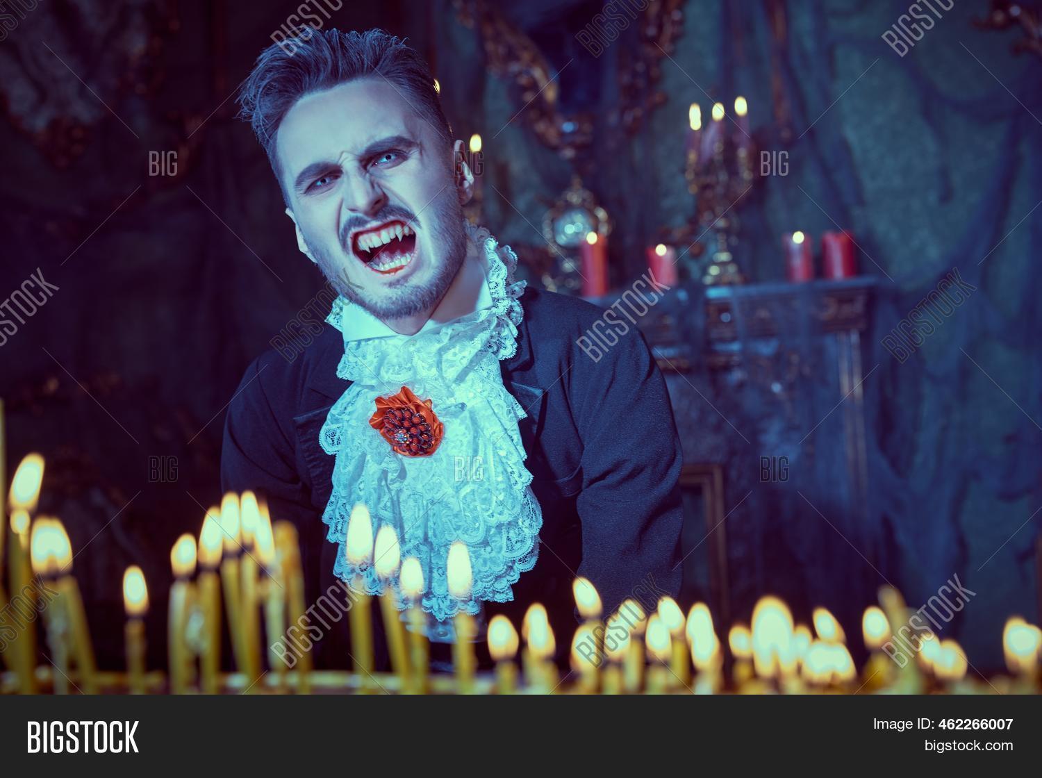 Bloodthirsty Vampire Image & Photo (Free Trial) | Bigstock