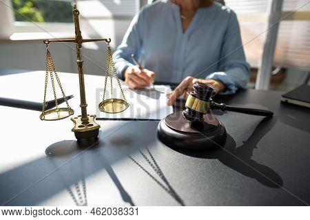 Judge Gavel Law Scale Image & Photo (Free Trial) | Bigstock