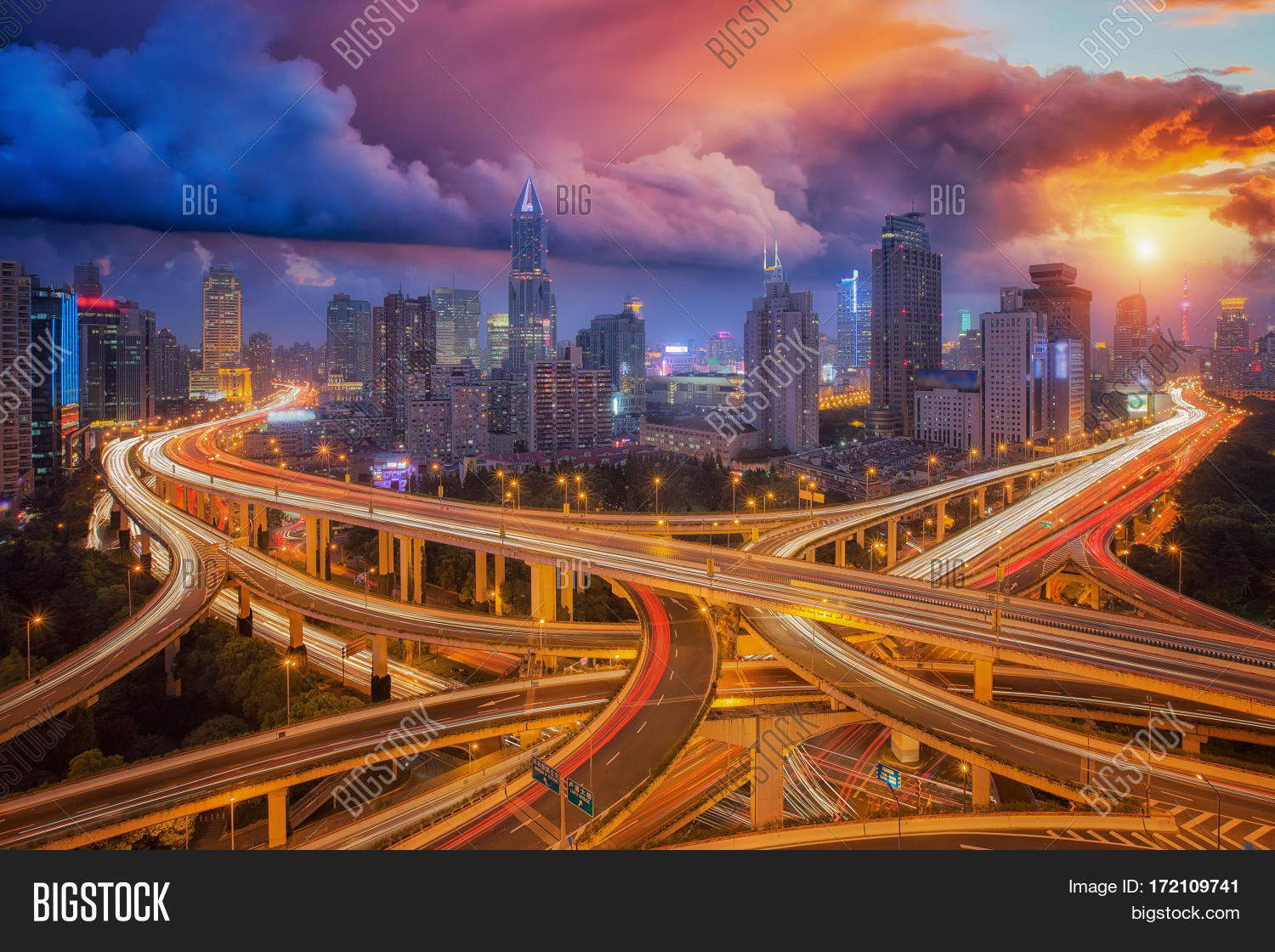 Cross Junction Super Image & Photo (Free Trial) | Bigstock