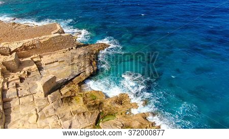 Wet Rock Above Images, Illustrations & Vectors (Free) - Bigstock