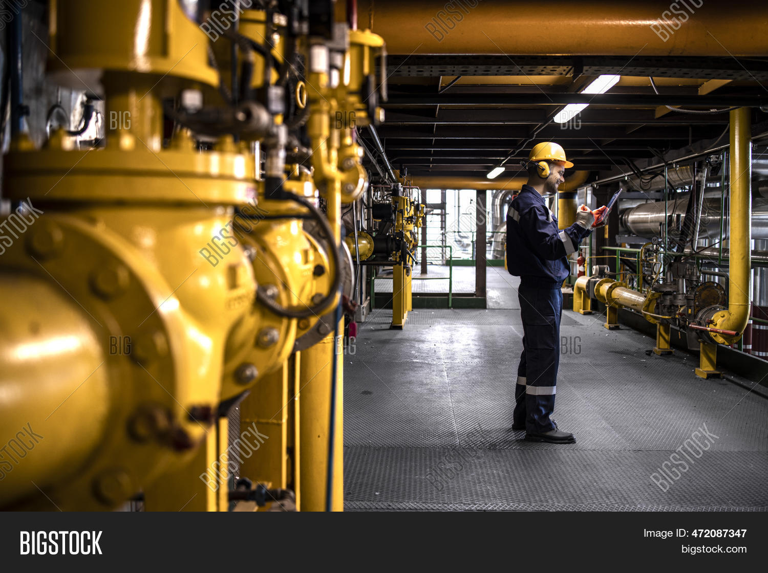 Petrochemical Worker Image & Photo (Free Trial) | Bigstock