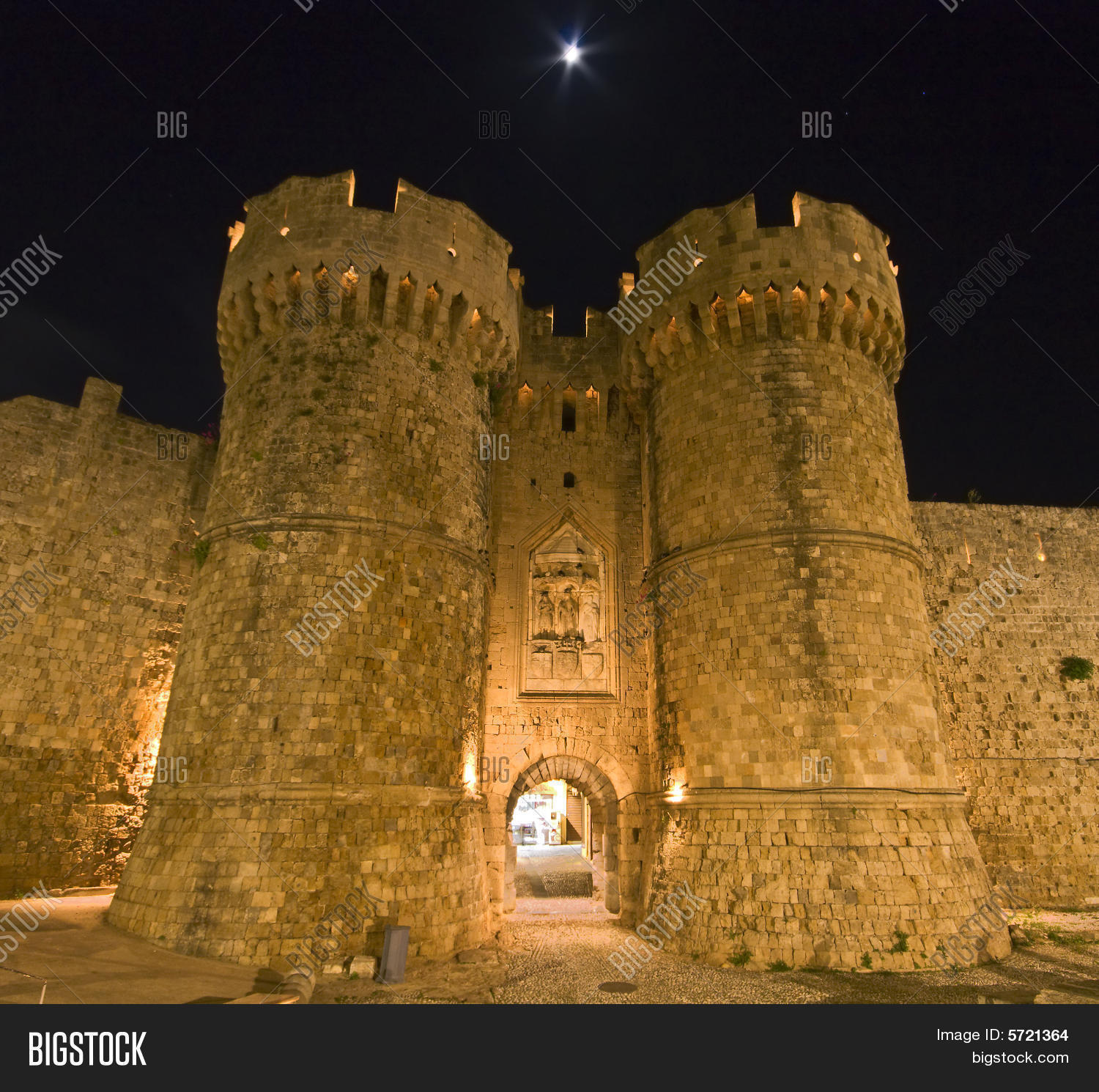 Templar Knights Castle Image & Photo (Free Trial) | Bigstock