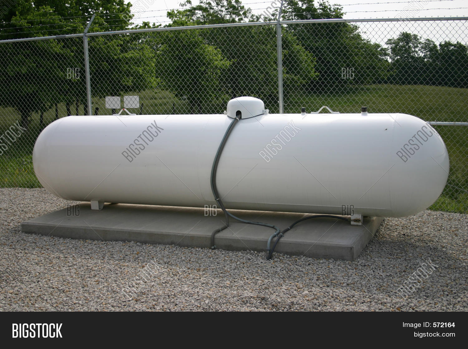 Propane Tank Image & Photo (Free Trial) | Bigstock