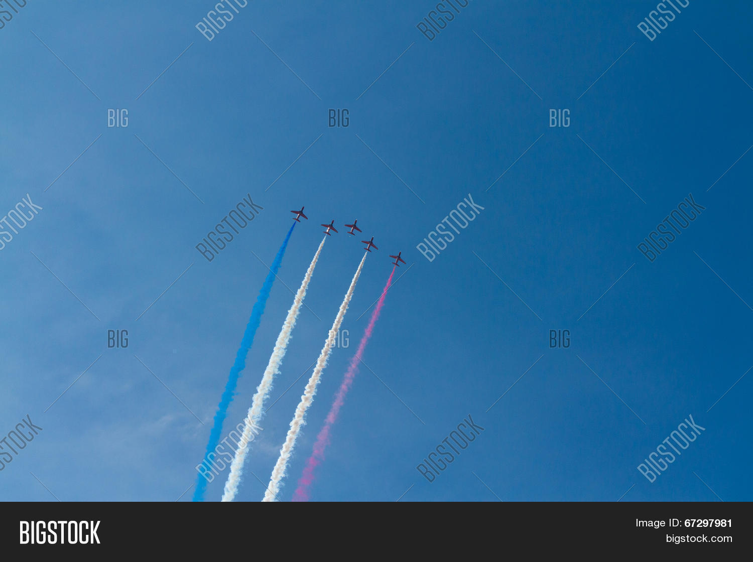 Red Arrows Jet Planes Image & Photo (Free Trial) | Bigstock