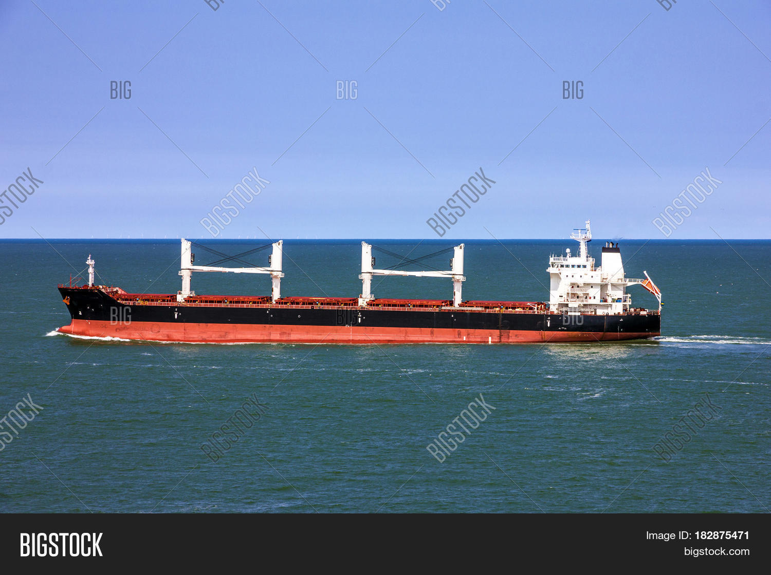 Cargo Bulker Ship Image & Photo (Free Trial) | Bigstock
