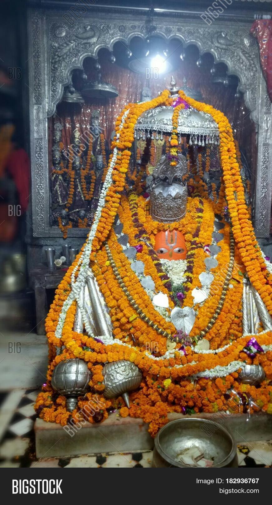 LORD HANUMAN STATUE Image & Photo (Free Trial) | Bigstock