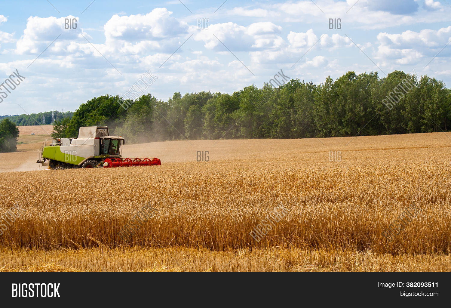 Combine Harvester Image & Photo (Free Trial) | Bigstock