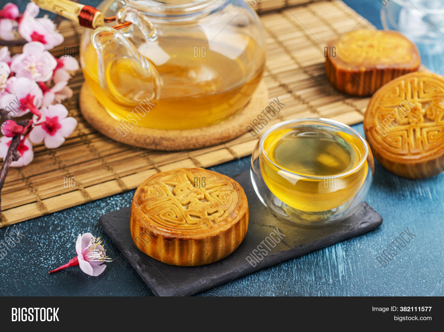 Chinese Mid Autumn Image & Photo (Free Trial) | Bigstock