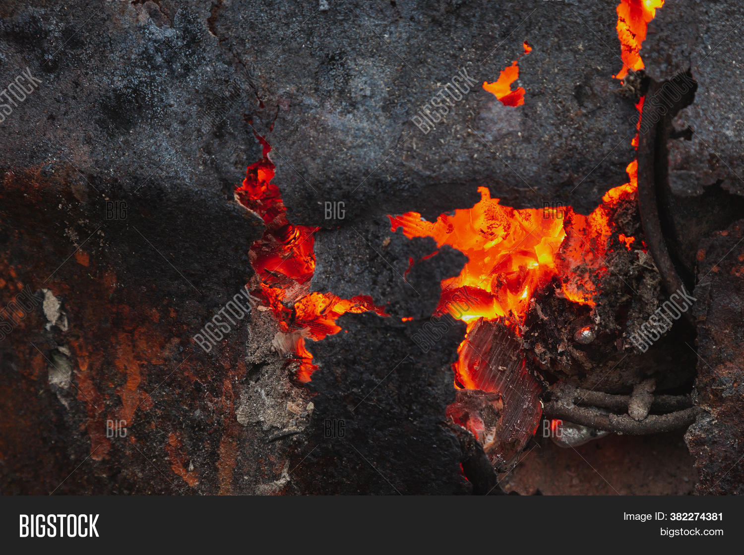Coals Fire Rusty Iron Image & Photo (Free Trial) | Bigstock
