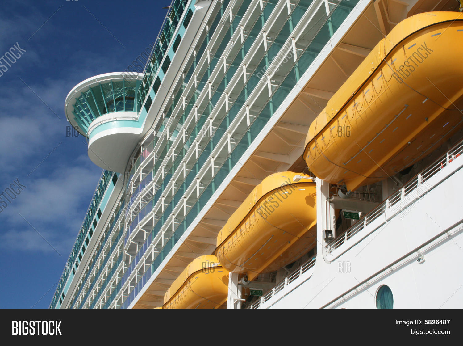 Cruise Ship Side View Image & Photo (Free Trial) | Bigstock