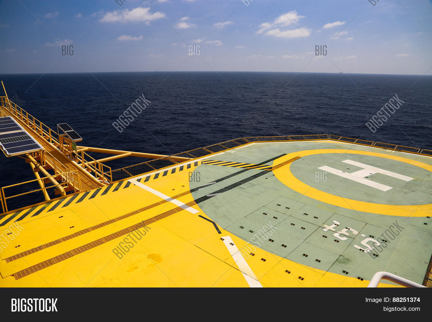 Helideck Oil Gas Image & Photo (Free Trial) | Bigstock