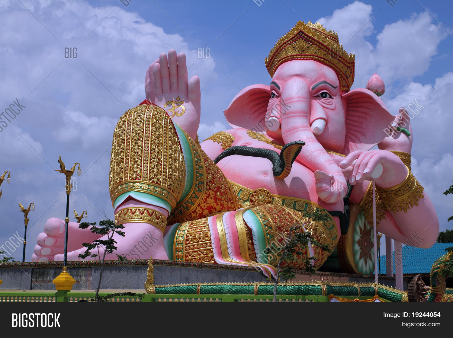 Grand Ganesha Statue, Image & Photo (Free Trial) | Bigstock