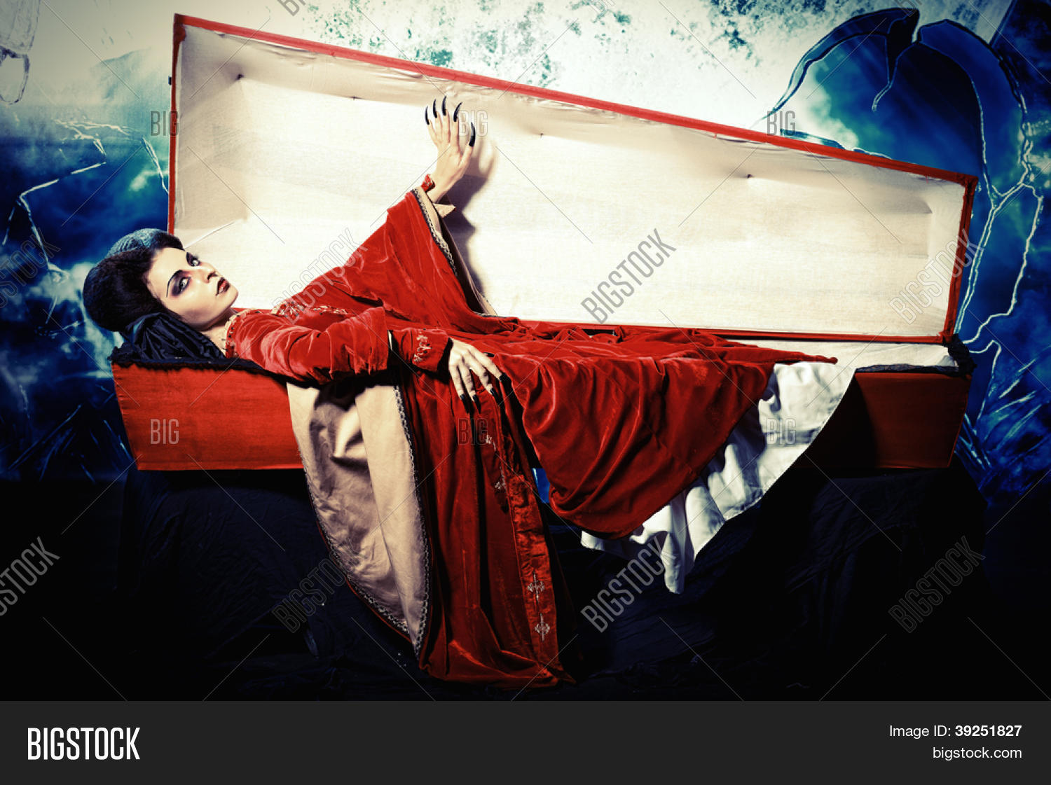 Bloodthirsty Female Image & Photo (Free Trial) | Bigstock