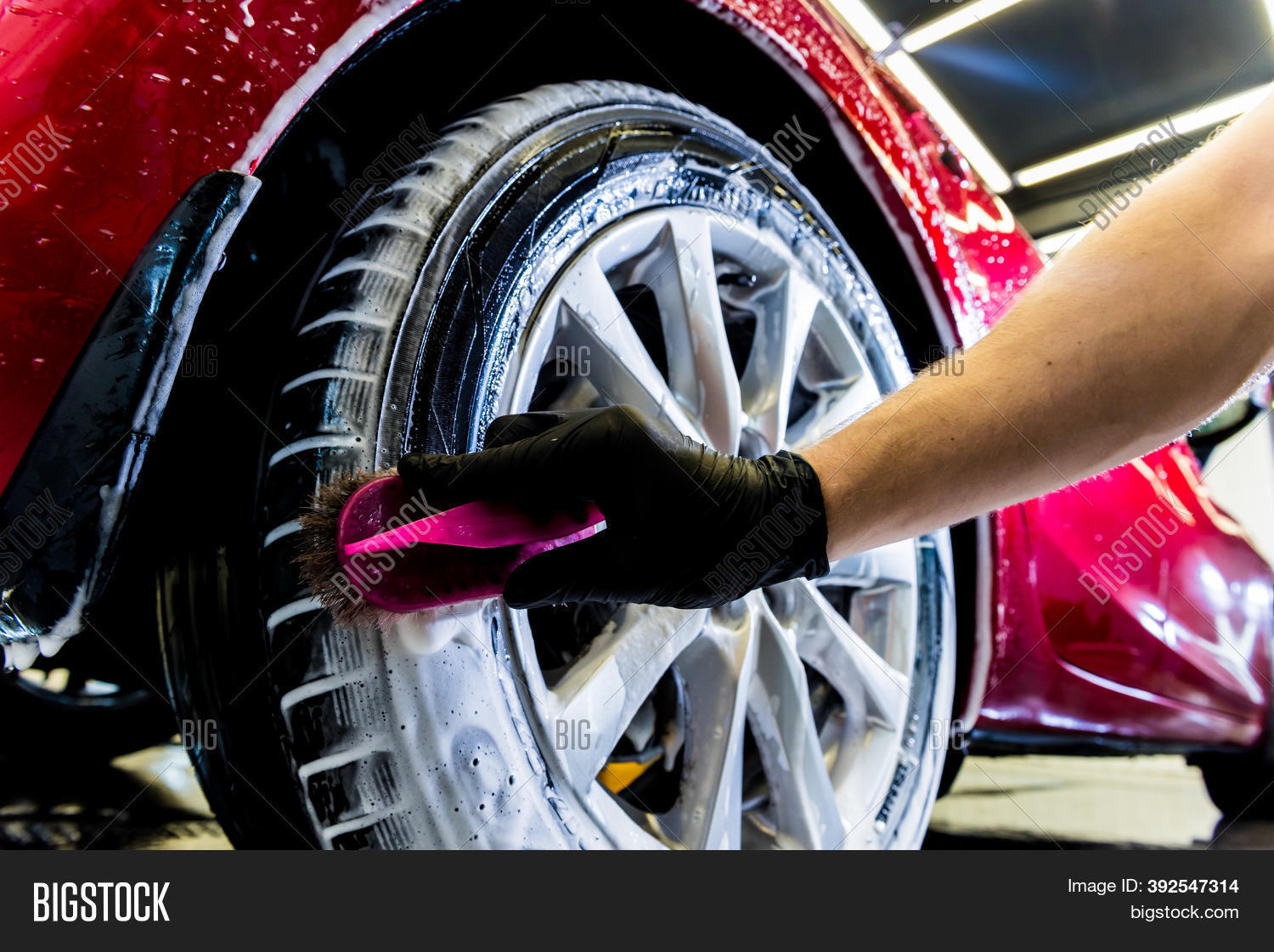 Cleaning Car Wheel Image & Photo (Free Trial) | Bigstock