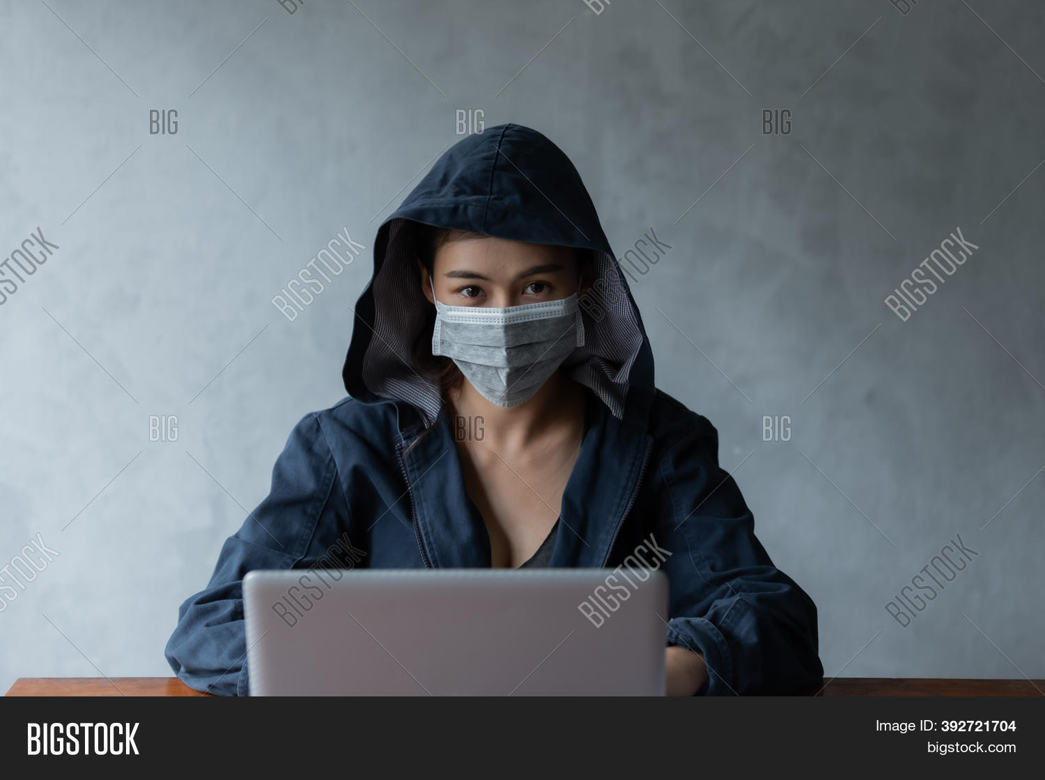 Hacker Woman Stealing Image & Photo (Free Trial) | Bigstock