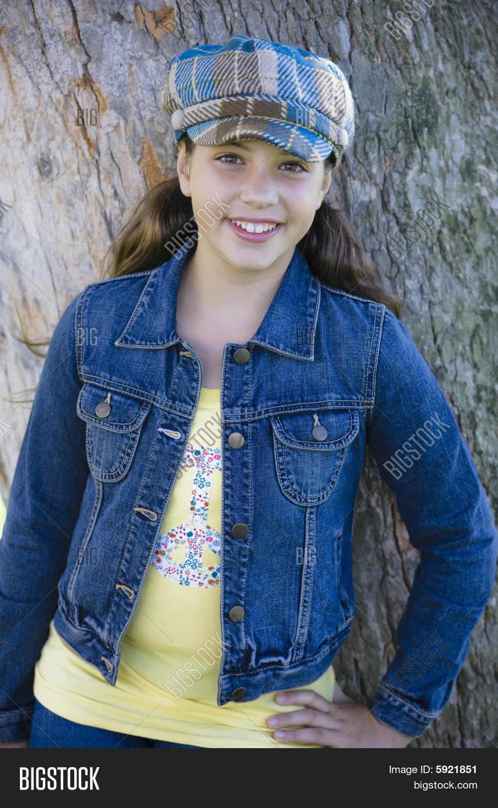 Tween Girl Leaning Image & Photo (Free Trial) | Bigstock