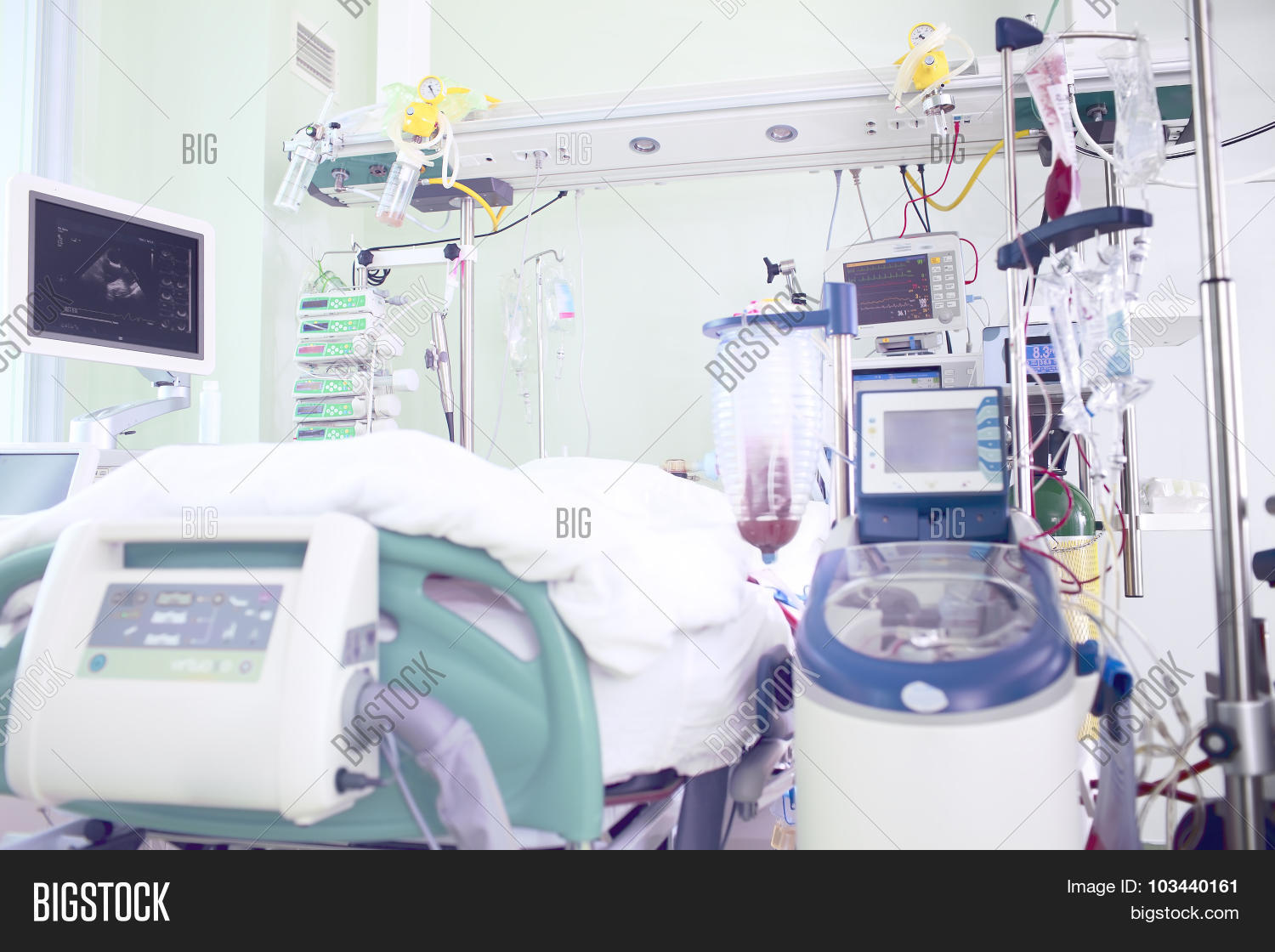 Chamber Intensive Care Image & Photo (Free Trial) | Bigstock
