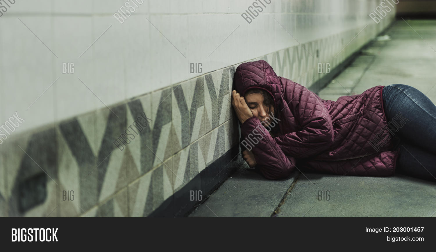 Homeless Woman Image & Photo (Free Trial) | Bigstock