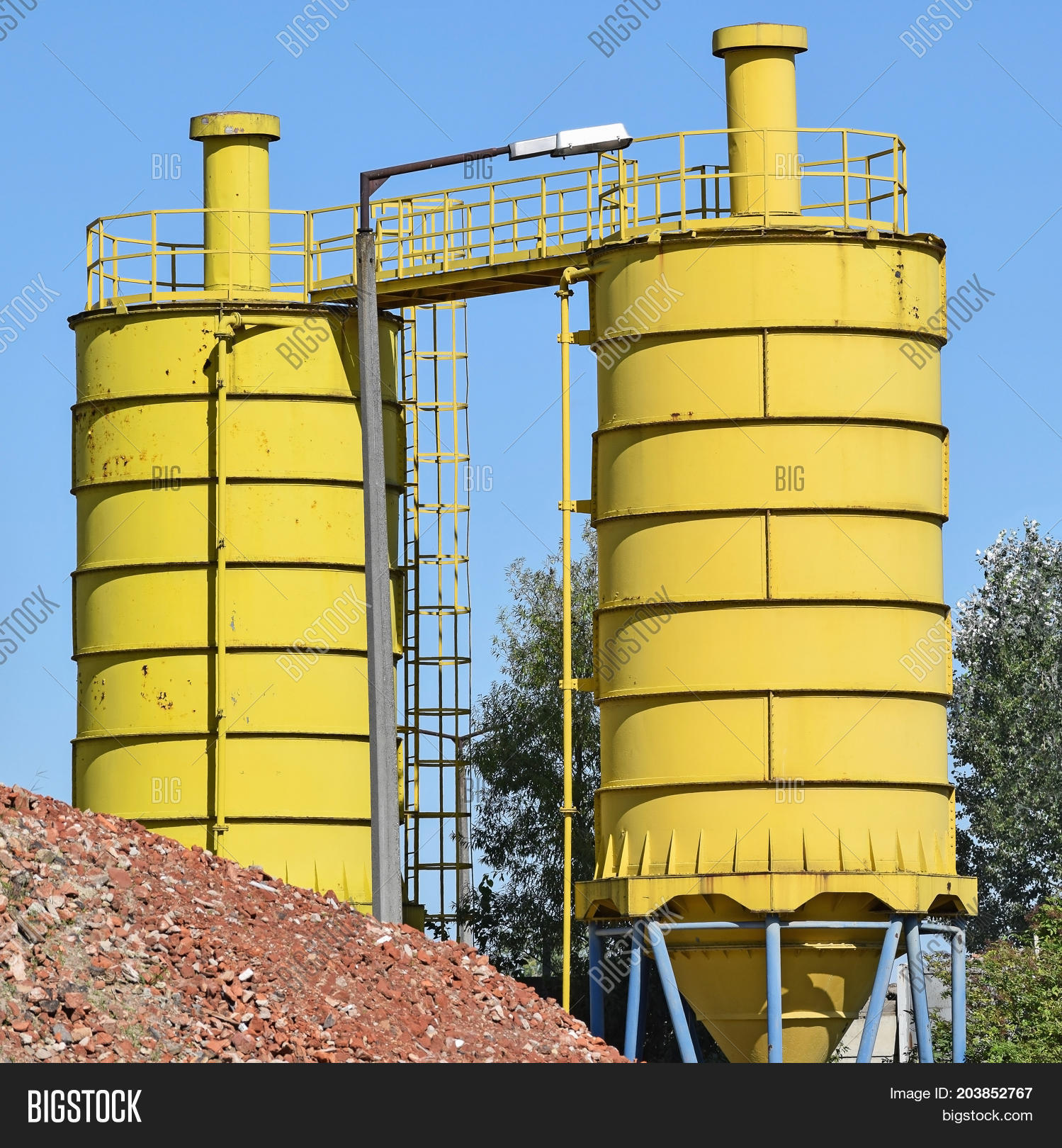 Two Large Silo Image & Photo (Free Trial) | Bigstock