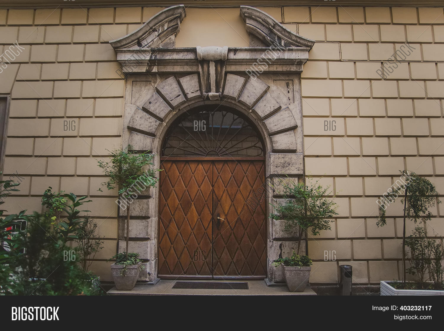 Amazing Big Old Arched Image & Photo (Free Trial) | Bigstock