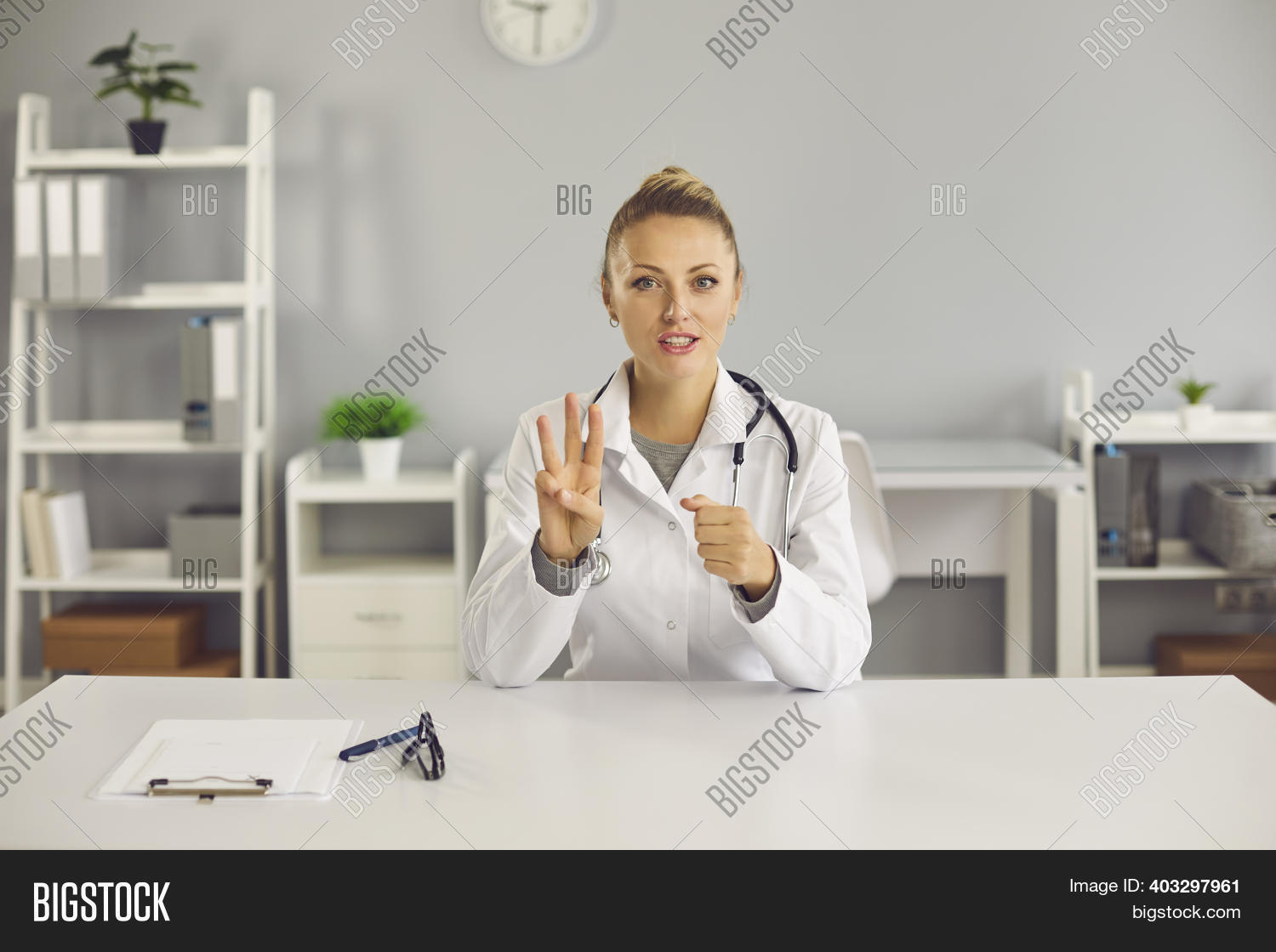 Doctor Giving Health Image & Photo (Free Trial) | Bigstock