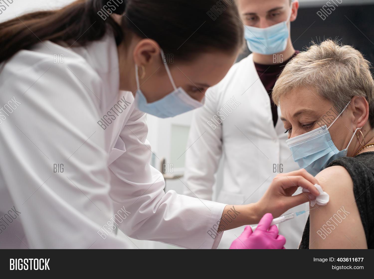 Young Nurse Injects Image & Photo (Free Trial) | Bigstock