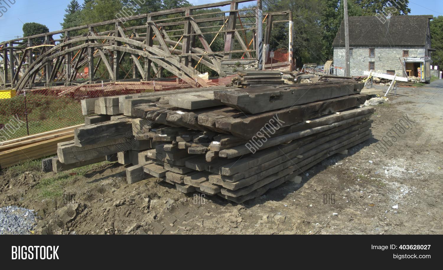 Old Timber Frame Image & Photo (Free Trial) | Bigstock