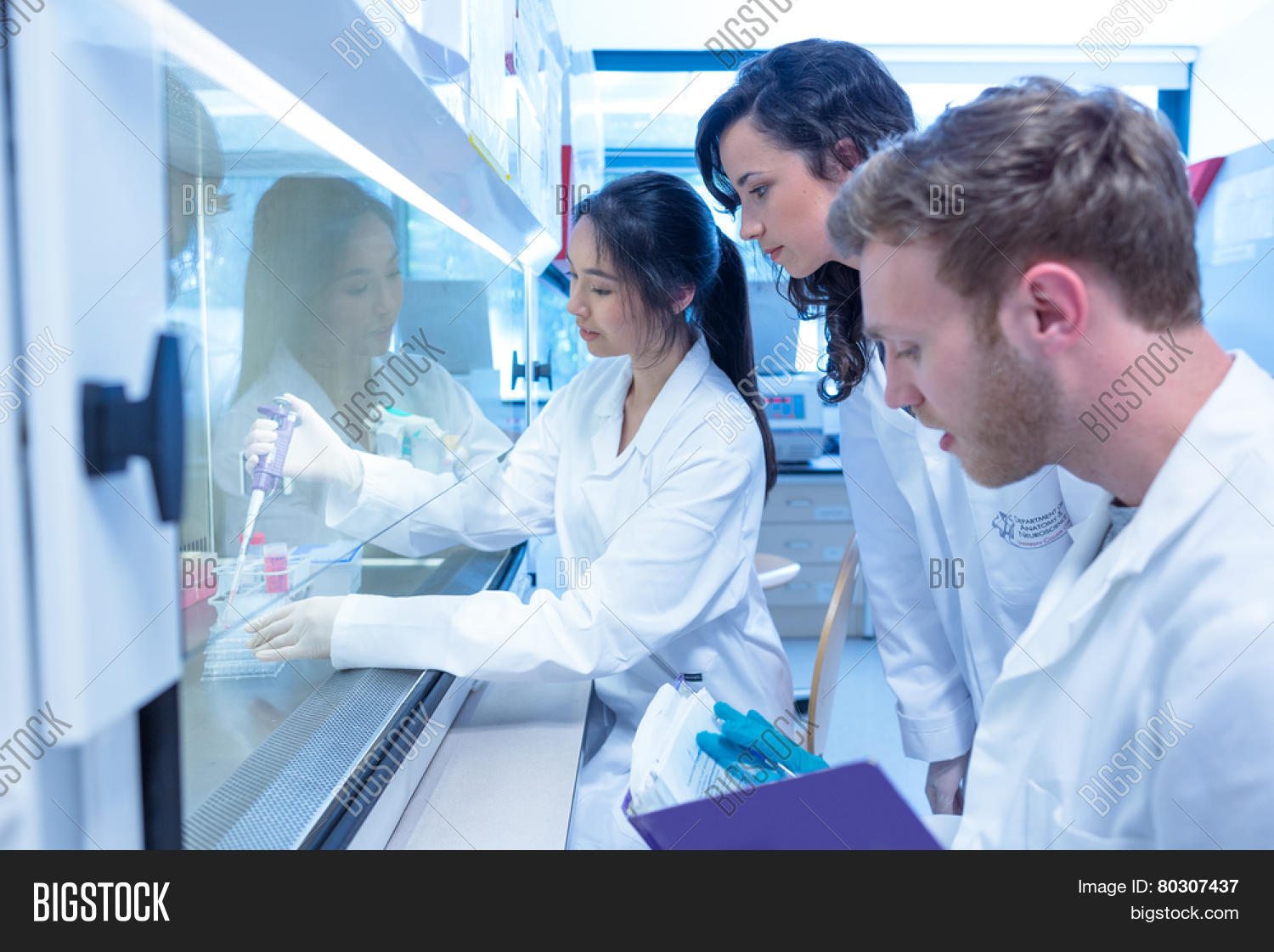 Science Students Using Image & Photo (Free Trial) | Bigstock