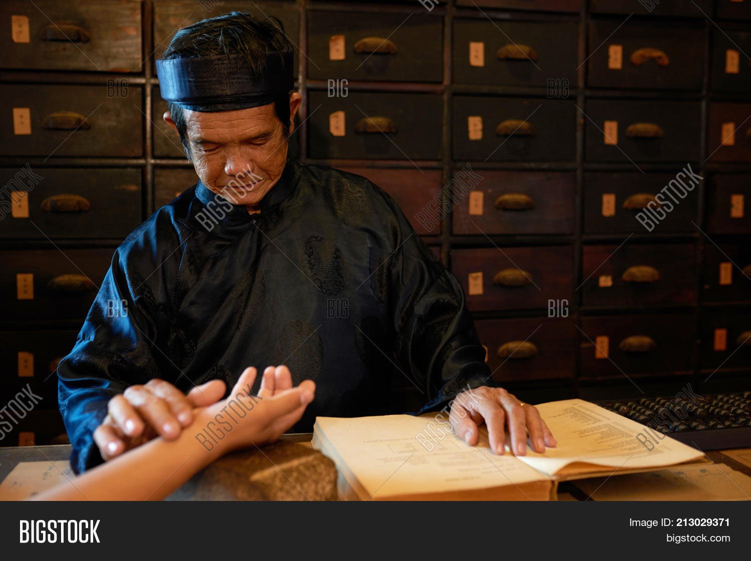 Chinese Medicine Image & Photo (Free Trial) | Bigstock