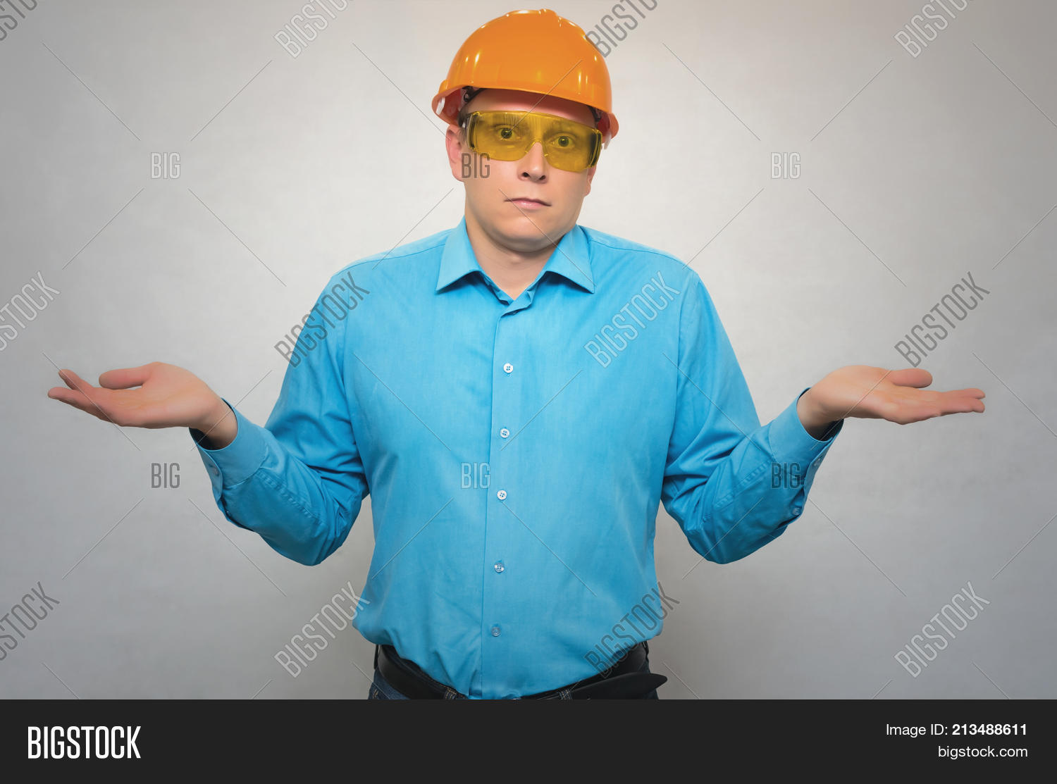 Confused Builder Image & Photo (Free Trial) | Bigstock