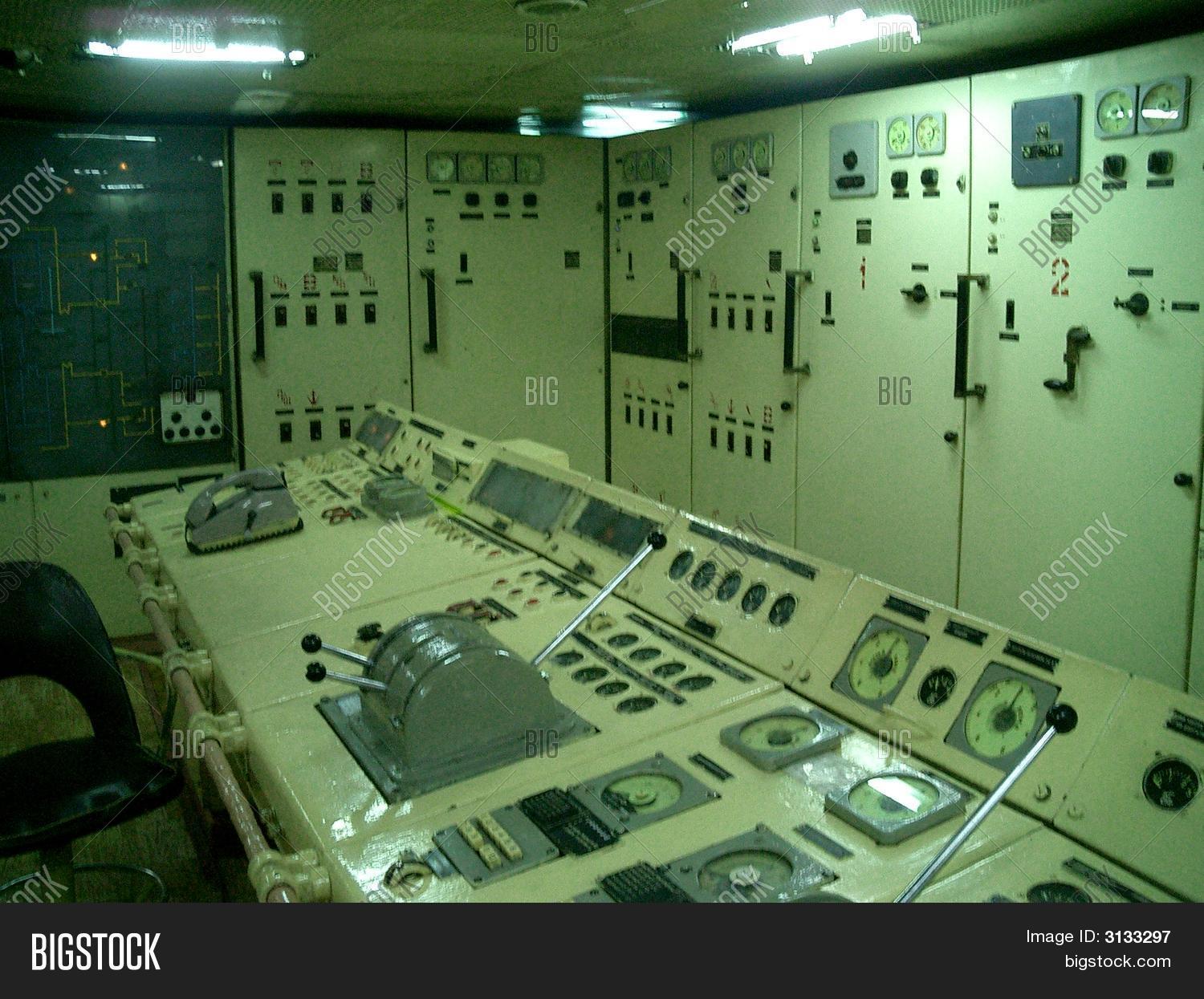 Engine Control Room Image & Photo (Free Trial) | Bigstock